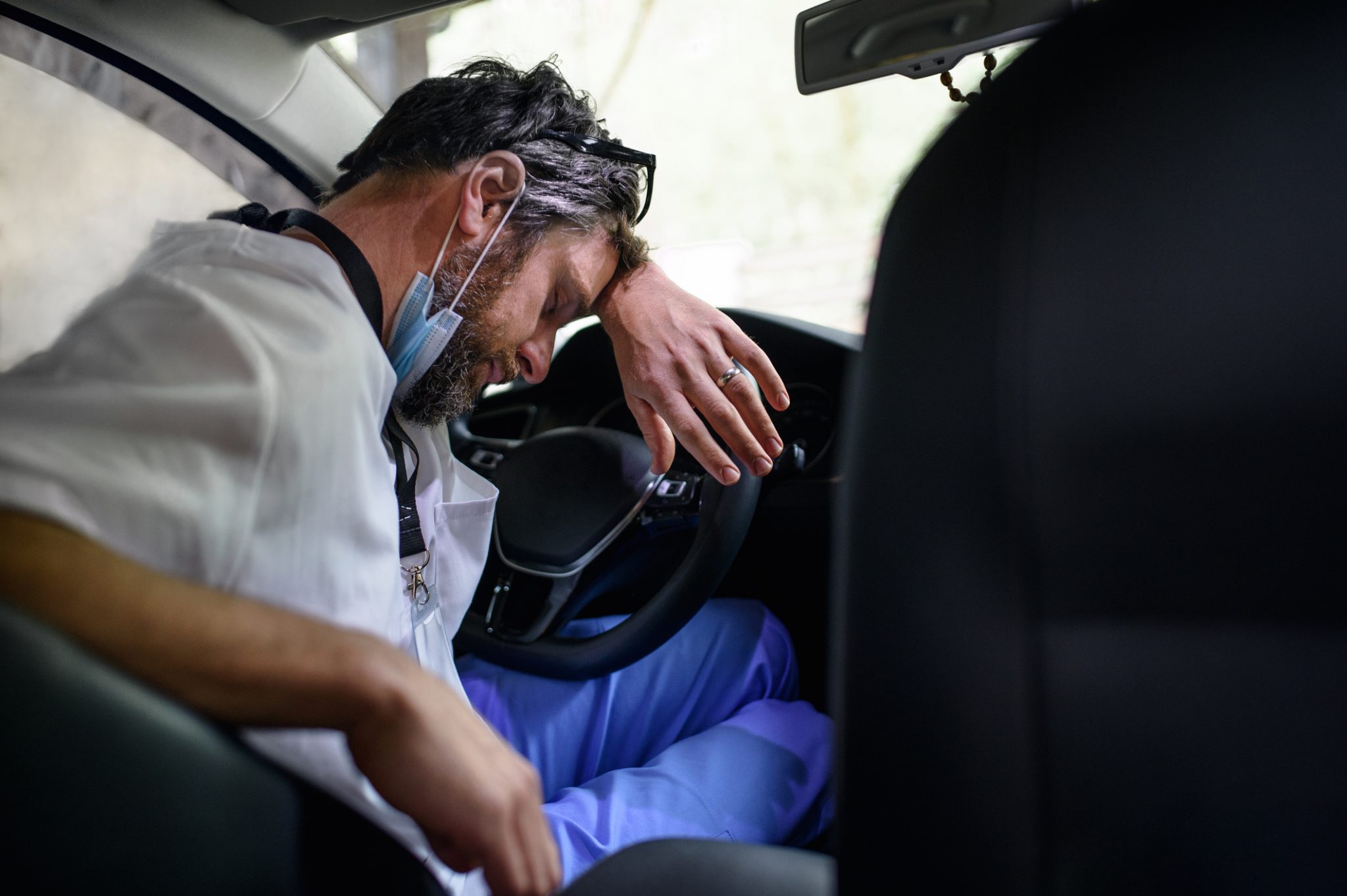 Drowsiness, Driving & Daylight Saving Time - Traffic Injury Research ...